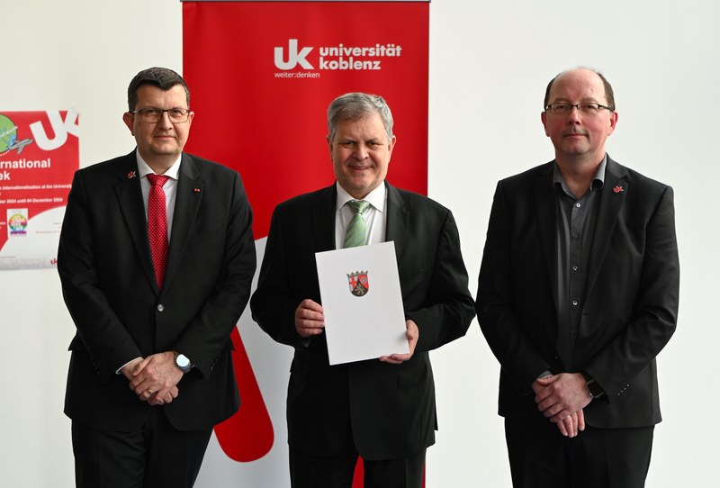 Dr. Ralf Geis zum Honorarprofessor an der Universität Koblenz ernannt ...