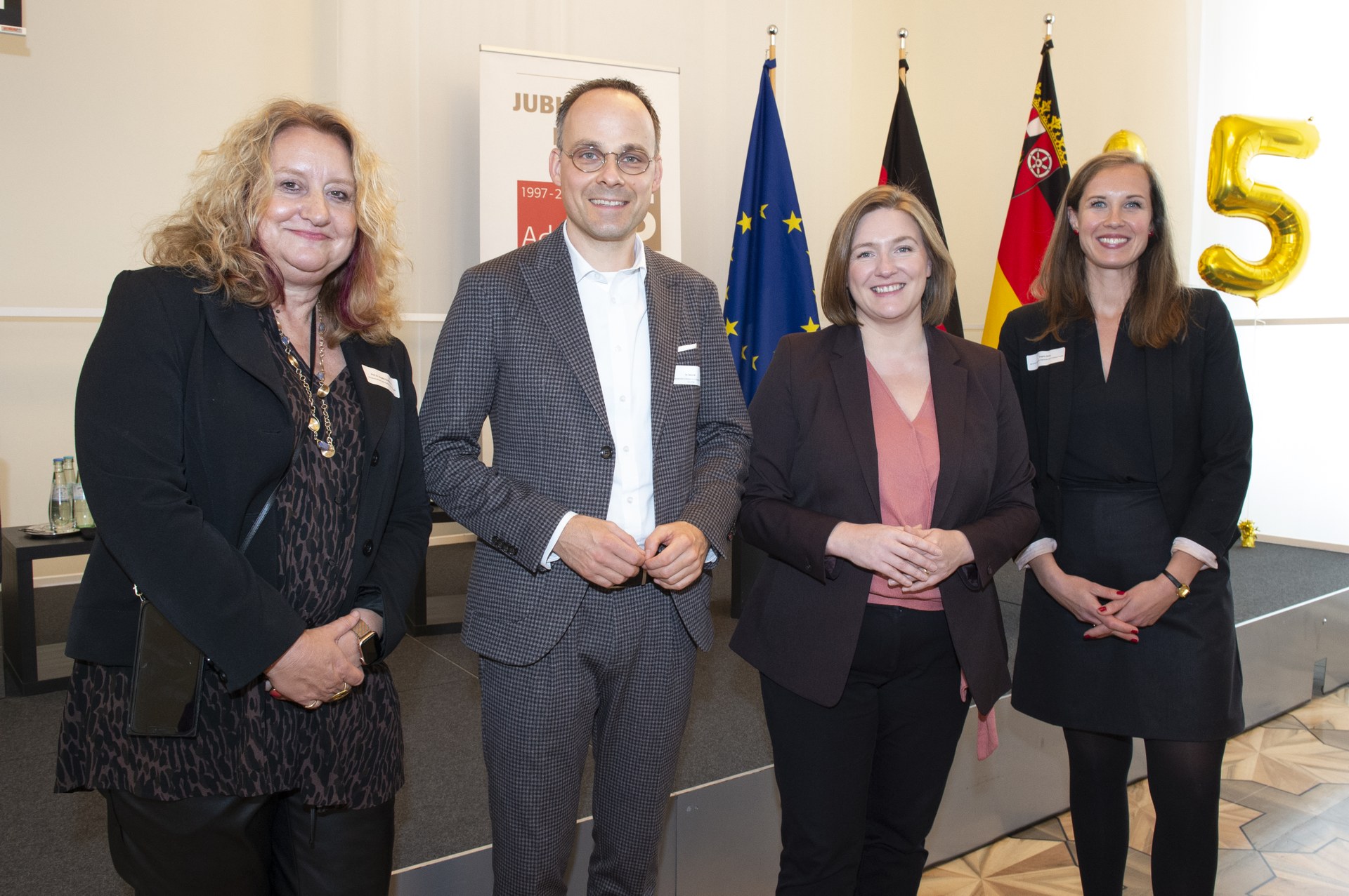 Frauenförderung in MINT feiert Jubiläum: 25 Jahre Ada-Lovelace-Projekt ...